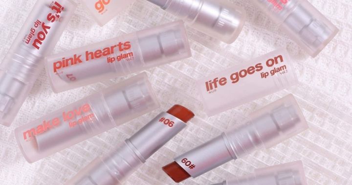 รีวิวเครื่องสำอาง “4u2 Lip Glam Vol.2” | Dek-D.com